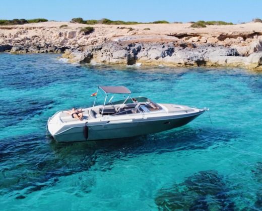 Rent Cranchi Clipper 760 Motorboat (2001) in Ibiza - Click&Boat