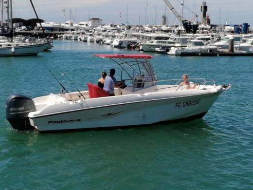 Location Bateau à moteur Promarine Aurey56 Promarine740 Open (2009) à ...