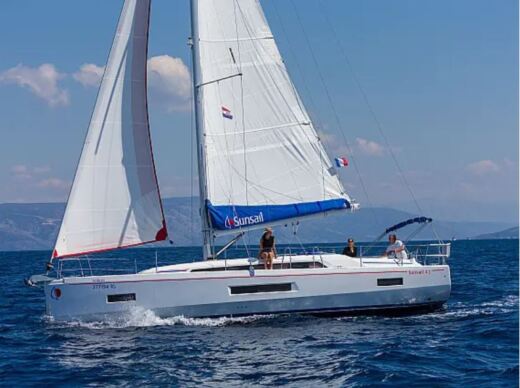 Alugar Veleiro Sunsail 42 (2022) em Općina Marina - Click&Boat