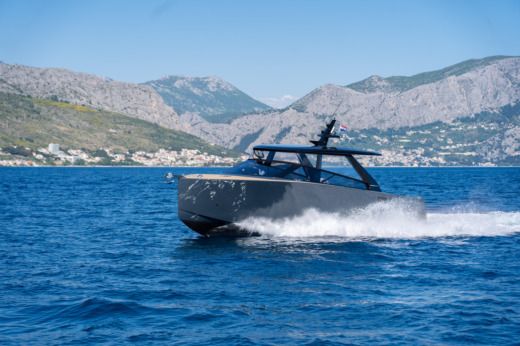 Miete Motorboot Colnago 35 (2024) in Split - Click&Boat