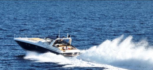 Charter Baia Exuma 58 Motor yacht (2006) in Saint-Tropez - Click&Boat