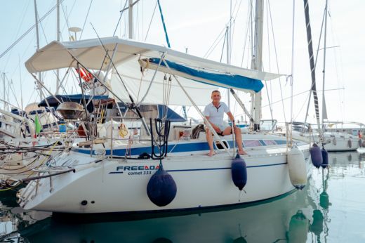 Noleggio Barca a vela Comet 333 Albero E Deriva Maggiorate (1989 ...