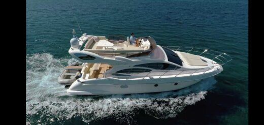 Charter Azimut 43 Motorboat (2009) in Chalkidiki - Click&Boat