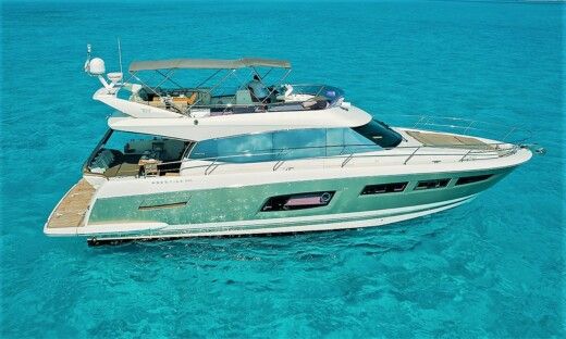 Charter Jeanneau Prestige 550 Fly Motor yacht (2016) in Cancún - Click&Boat