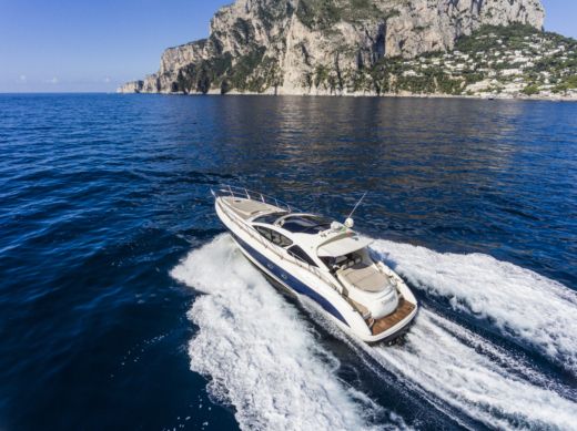 Rent Azimut Atlantis 55'' Motor yacht (2009) in Positano - Click&Boat