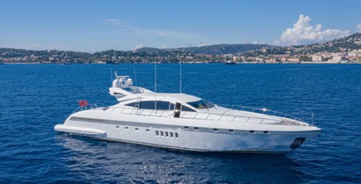 Rent Mangusta 92 Motor yacht (2004) in Cannes - Click&Boat