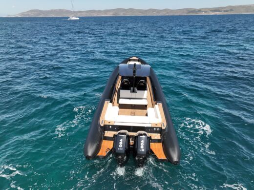 Rent Technohull Explorer 40 RIB (2023) in Porto Cheli - Click&Boat