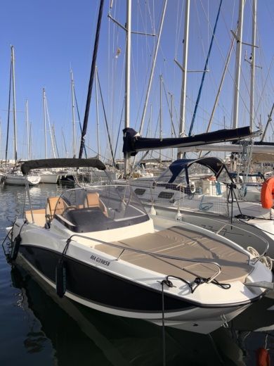 Rent Quicksilver Activ 605 Sundeck Motorboat (2023) in La Ciotat ...