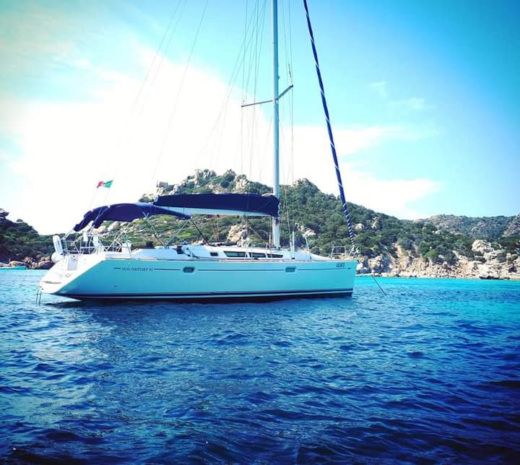 Charter Jeanneau 45Ds Sailboat (2006) in Palau - Click&Boat