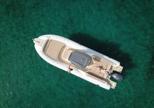 Location Semi-rigide Capelli Tempest 900 Open (2024) à Santa Teresa ...