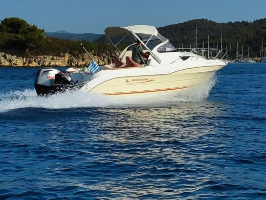 Rent Quicksilver 620 Cruiser Motorboat (2007) in Vourvourou - Click&Boat