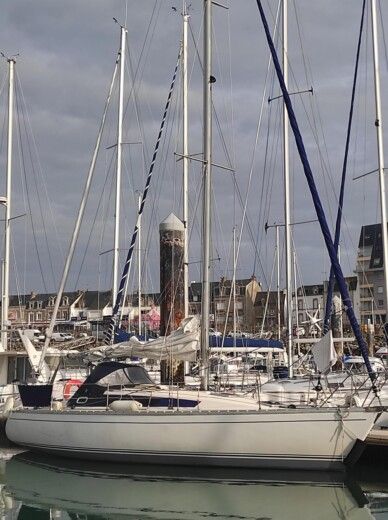 Location Voilier Jeanneau Sun Rise 34 (1986) à Arzal - Click&Boat