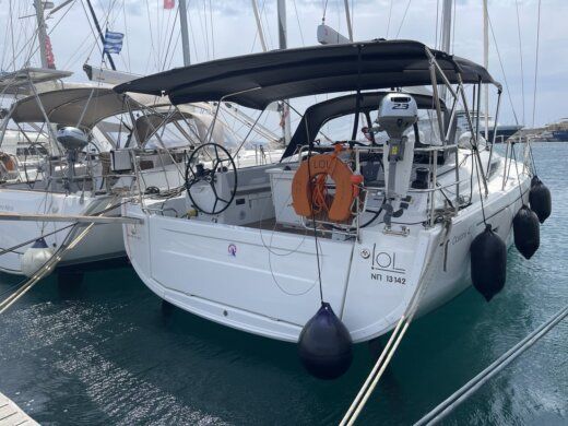 Rent Beneteau Oceanis 40.1 Sailboat (2022) in Laurium - Click&Boat