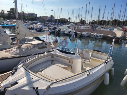 Alquiler Lancha Rio 550 (2007) en Le Barcarès - Click&Boat