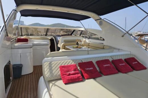 Miete Motorboot Sunseeker Princess V50 () in Monaco - Click&Boat