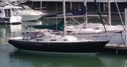 Charter Wauquiez Centurion 32 Sailboat (1972) in Arzal - Click&Boat