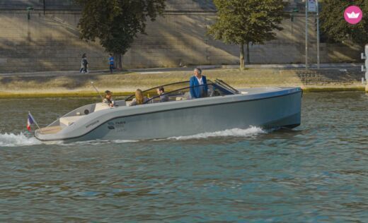 Rent Rand Rand Motorboat (2024) in Paris - Click&Boat