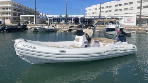 Charter Italboats Predator 650 RIB (2023) in Lagos - Click&Boat