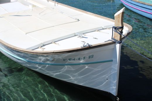 Location Bateau à moteur Custom Llaut 7,25 Mts (1979) à Cadaqués ...