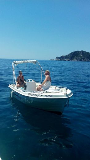 Charter En Plo 470 Boat without licence (2008) in Corfu - Click&Boat