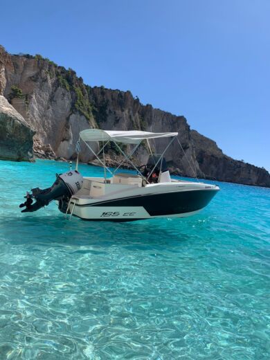 Charter Compass 165 Boat without licence (2020) in Zakynthos - Click&Boat