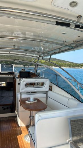 Miete Motorboot Poly Form Triakis C30 (2013) in Umag - Click&Boat