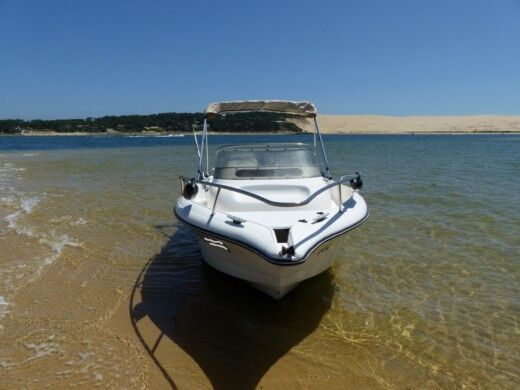 Charter Ocqueteau Olympic 565 Motorboat (1995) in Arcachon - Click&Boat