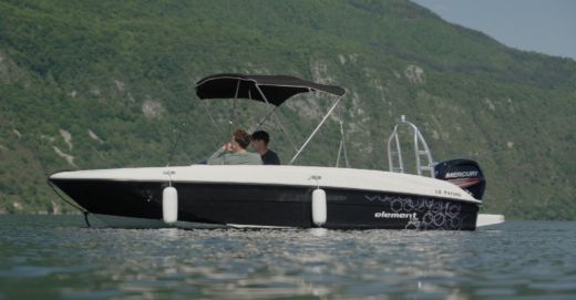 Location Bateau à moteur Bayliner Element 180 (2016) à Aix-les-Bains ...