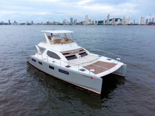 Charter Leopard 47 Catamaran (2008) in Cartagena - Click&Boat