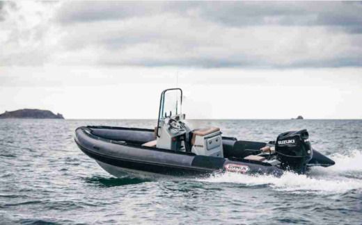 Location Semi-rigide Zeppelin Commander 20Vpro (2011) à Fécamp - Click&Boat