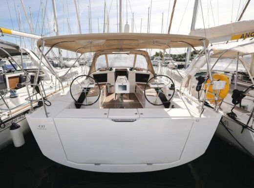 Alugar Veleiro Dufour 430 (2019) em Trogir - Click&Boat