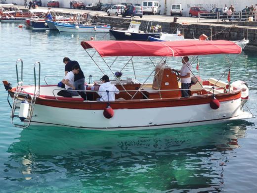 Noleggio Barca a motore Custom Gozzo In Legno (2018) - Taormina - Click ...