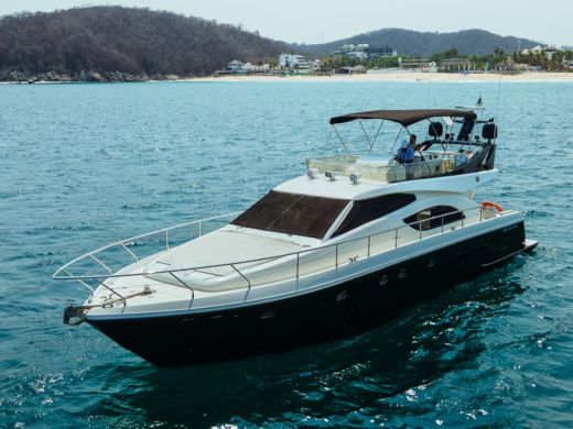 Charter Princess V64 Motor yacht (2005) in Santa María Huatulco - Click ...