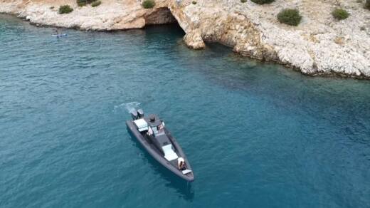 Location Semi-rigide Zen 39 (2021) à Parikiá - Click&Boat