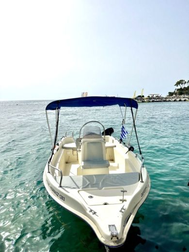 Charter Proteus 2017 Boat without licence (2017) in Zakynthos - Click&Boat