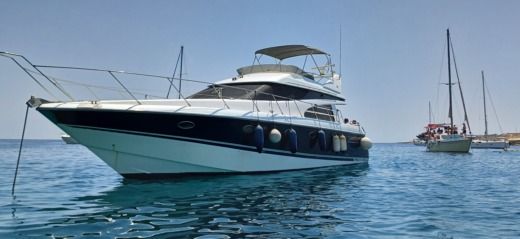 Location Yacht Sunseeker Manhattan 54 (1994) à L-Imsida - Click&Boat
