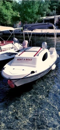 Charter Adria Adria 500 M Sport Motorboat (2017) in Ražanj - Click&Boat