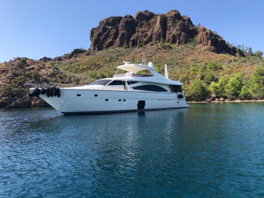 Charter Ferretti 830 Motor yacht (2008) in Bodrum - Click&Boat