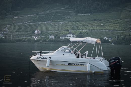 Location Bateau à moteur Quicksilver 520 Cruiser (2001) à Le Landeron ...