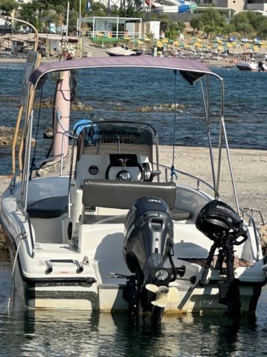 Charter Poseidon Blue Water 2024 2024 Boat without licence (2024) in ...