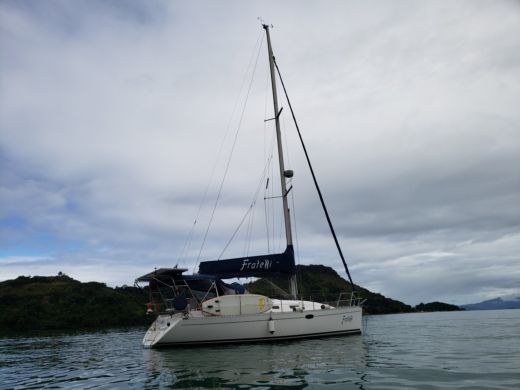 Rent Delta Yatchs Delta 36 Sailboat (2013) in Paraty - Click&Boat