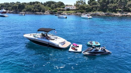 Rent Four Winns 260 Motorboat (2010) in Cannes - Click&Boat