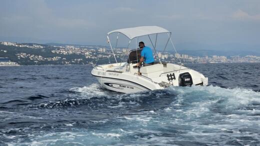 Charter Mano Marine Mano 2150 Motorboat (2011) in Opatija - Click&Boat