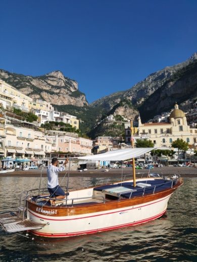 Rent De Simone Mare 7,20 Gozzo Motorboat (2007) in Positano - Click&Boat