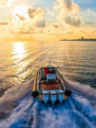 Charter Nuova Jolly Prince 38 Sport Cabin RIB (2023) in Valletta ...