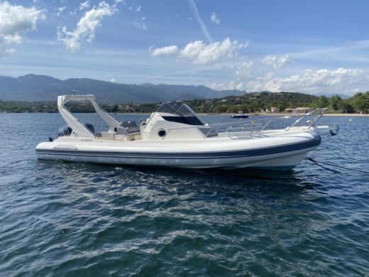 Location Semi-rigide Capelli Capelli Tempest 1000 Wa (2013) à Porto ...