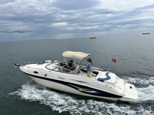 Charter Rinker 232 Captiva Motorboat (2002) in Lisbon - Click&Boat