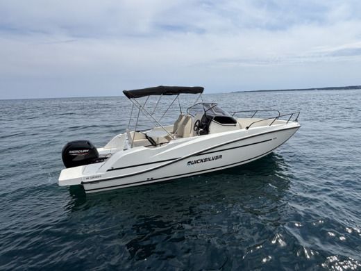 Alquiler Lancha Quicksilver Activ 705 Open (2025) en Cannes - Click&Boat