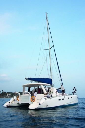 Charter Ruby . Sailboat (2006) in Mirissa - Click&Boat