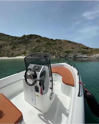 Charter Poseidon Black – Poseidon Blu Water Motorboat (2023) in Port of ...